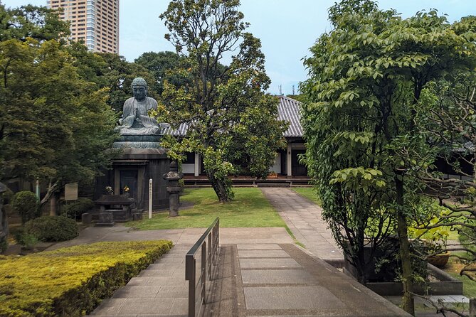 Discover Old Tokyo: Asakusa, Ueno & Yanaka - Visiting Ueno and Yanaka