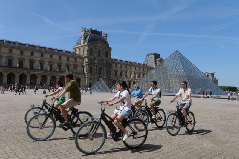 Discover Paris by bike - What Makes This Tour Stand Out?