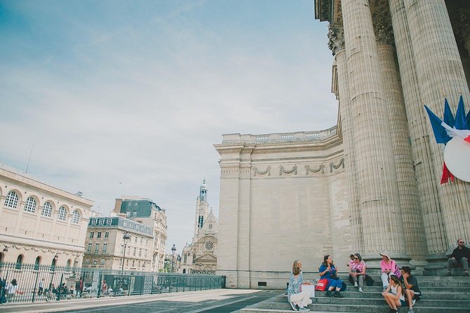 Discover Paris by Night: Bohemian Walking Tour - Iconic Landmarks of the Tour