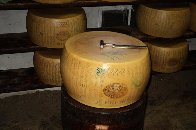 Discover Parma Foods With Laura - The Art of Parmigiano Reggiano Cheese