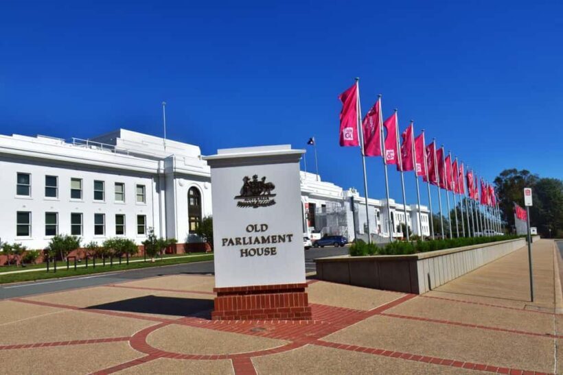 Discover Pearls of Canberra  Private Walking Tour - Key Points