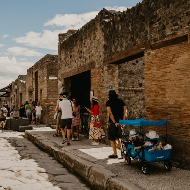 Discover Pompeii: Spanish Walking Tour of the Buried City - Value and Cost Analysis