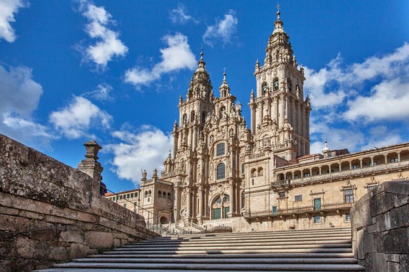 Discover Santiago in 4 hours: its cathedral, Pórtico, and historic quarter. - What’s Included and What’s Not