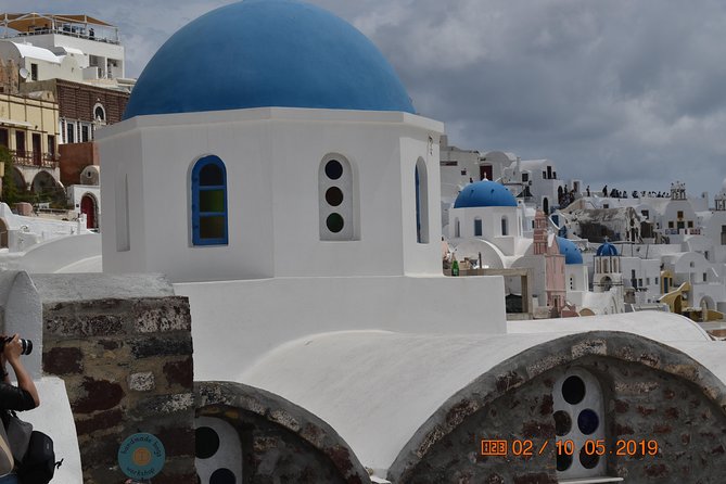 Discover Santorini with us (5 hour private tour north side) - FAQ