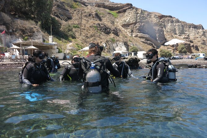 Discover Scuba Diving in the Caldera of the Volcano in Santorini - Exploring the Caldera of Santorini