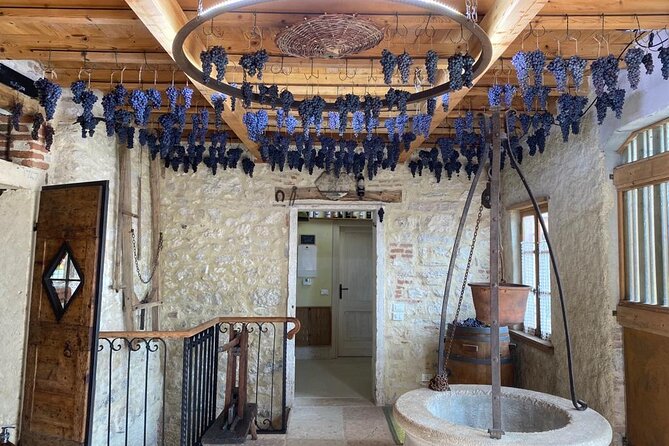 Discover the Amarone Wine: 1 Winery With Delicious Food Pairing - The Winemakers Expertise and Personal Touch