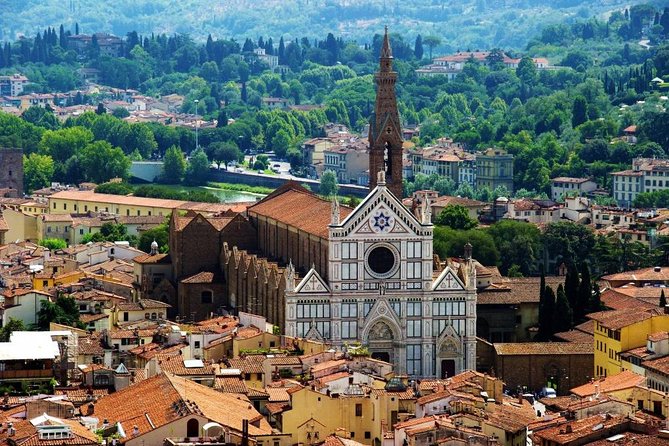 Discover the Art and History of Santa Croce Basilica in Florence - Navigating the Tour Inclusions and Logistics