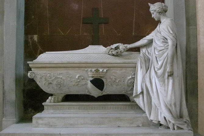 Discover the Art and History of Santa Croce Basilica in Florence - Key Highlights of the Santa Croce Basilica