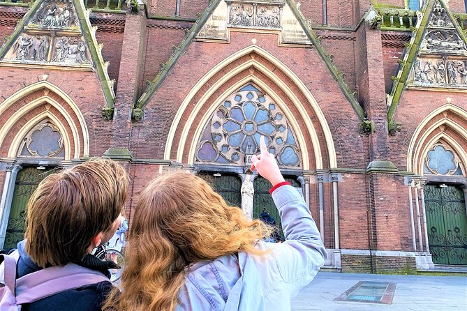 Discover the Best Spots in Den Bosch With Outside Escape - Navigate the Winding Canals and Bridges