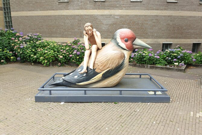 Discover the Best Spots in Den Bosch With Outside Escape - Explore the Quaint Neighborhoods and Boutiques