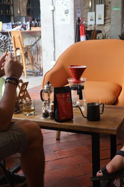 Discover the coffe history while you get to know the city - Who Should Consider This Tour?