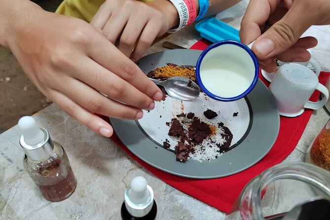 Discover the Costa Rican Essence Coffee, Chocolate and Honey - A Family-Friendly Adventure