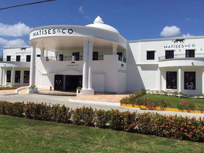 Discover the essence of playa del carmen: tequilera, jewelry and 5th avenue. - Who Should Consider This Tour?