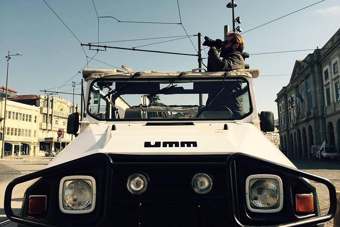 Discover the Essence of the Classic Port UMM Military Jeep - Exceptional Tour Guide Alvaro