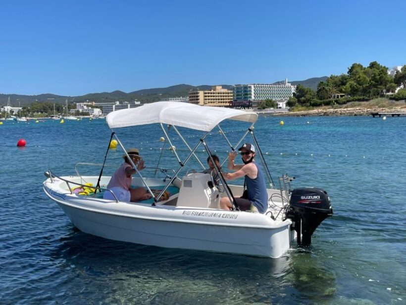 Discover the Ibiza beaches on a boat without license 8H - FAQ