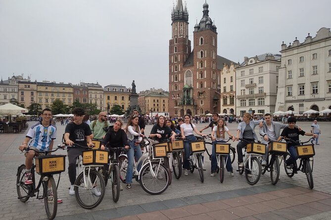 Discover the Jewish Quarter with a Bike Tour - The Experience: What You Can Expect