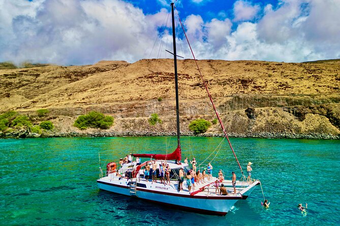 Discover the Magic of Coral Garden's Turtle Town - Maalaea Harbor - Indulge in the Onboard Culinary Delights