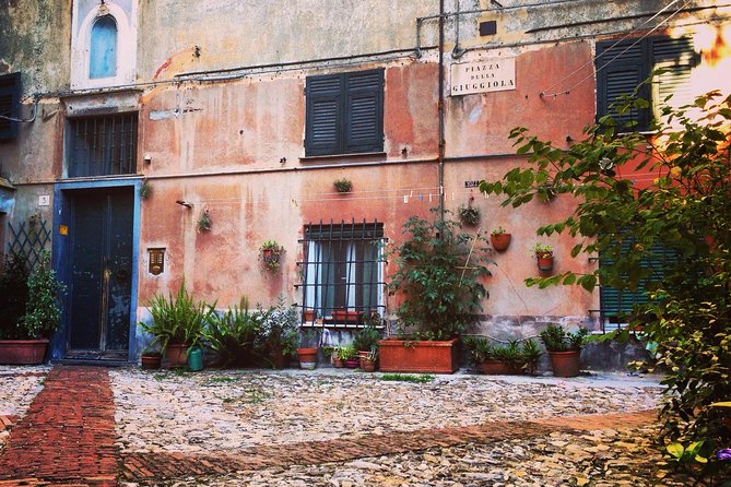 Discover the Secrets of Genoa With a Storyteller! - Meet Your Passionate Tour Leader