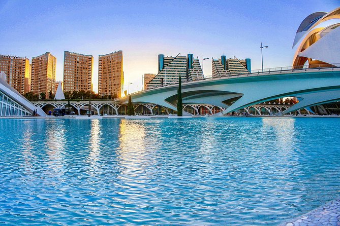 Discover Valencias most Photogenic Spots with a Local - What’s Included & What to Consider