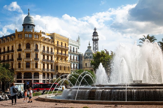Discover Valencias most Photogenic Spots with a Local - FAQ