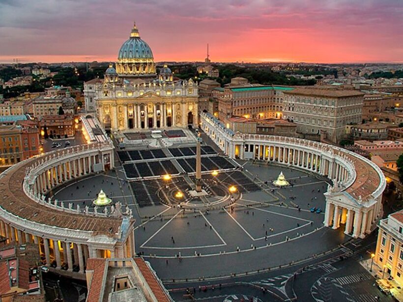 Discover Vatican Treasures Renaissance Art to Modern Marvels - An In-Depth Look at What This Tour Offers