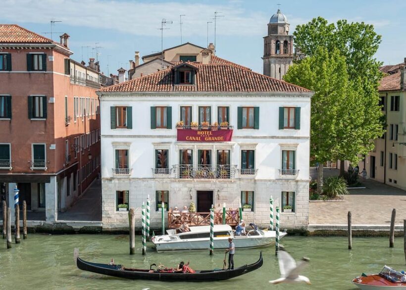 Discover Venice: Morning Walking Tour & Gondola - The Sum Up