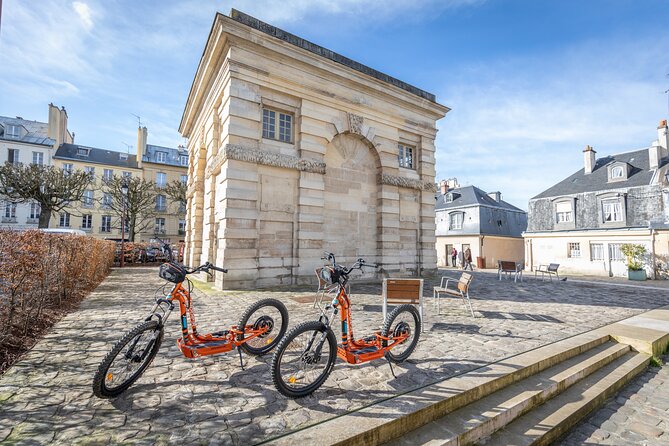 Discover Versailles on Electric 2-Wheelers (Yes to PRM) - Electric Scooters: The Perfect Mobility Solution
