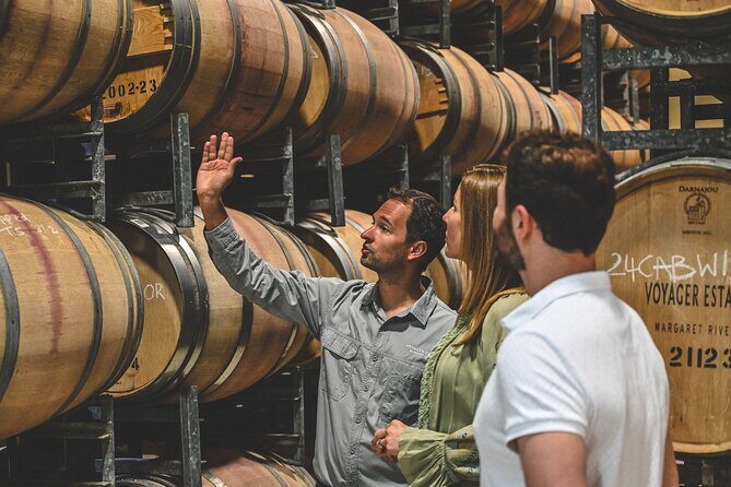 Discover Voyager Tour and Seasonal Lunch - Authenticity and Personalization in a Private Setting