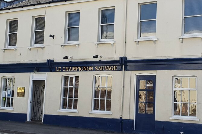Discovering Cheltenham: A Self-Guided Audio Tour - Offline Access to the Audio, Maps, and Geodata