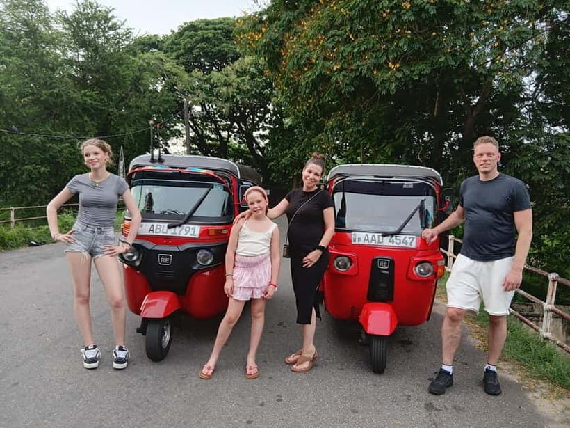 Discovering Colombo and Nice Sightseeing Tour by Tuk Tuk - Key Points