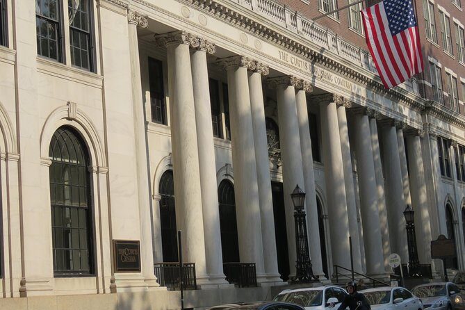 Discovering Colonial Philadelphia Private Walking Tour - Independence Hall: The Crux of American Independence