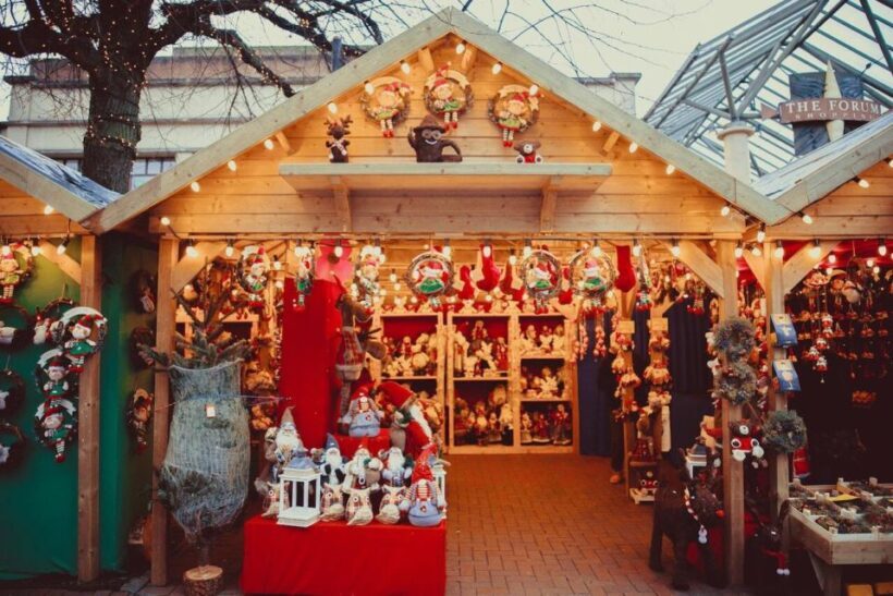 Discovering Dublin on Christmas Walking Tour - An In-Depth Look at the Tour Itinerary