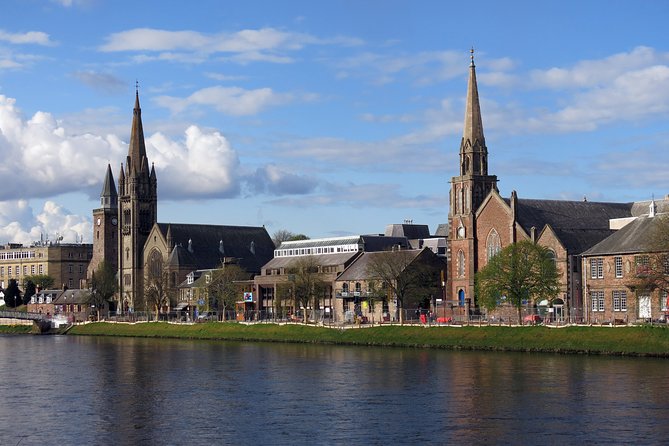 Discovering Inverness: A Self-Guided Audio Tour of the Capital of the Highlands - Navigating the Self-Guided Audio Tour Experience