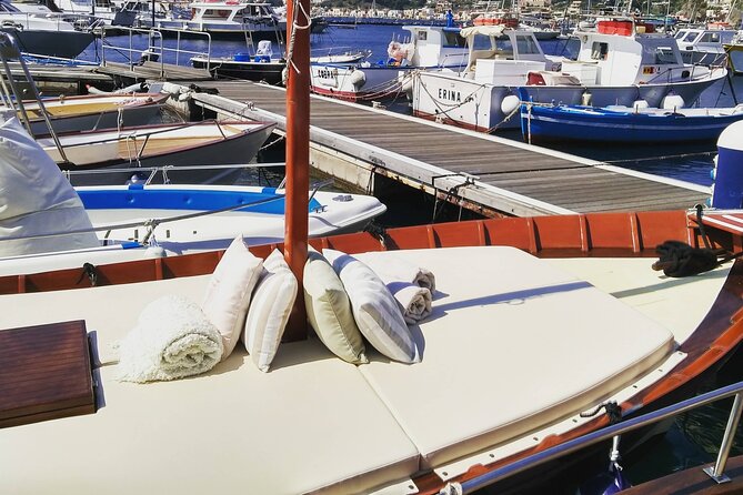 Discovering Lipari by Boat (Private Tour) - Testimonials From Satisfied Guests