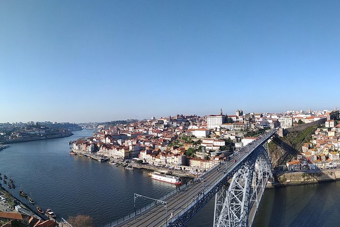 Discovering Porto in an Eco-Friendly Vehicle - Exploring Portos Landmarks