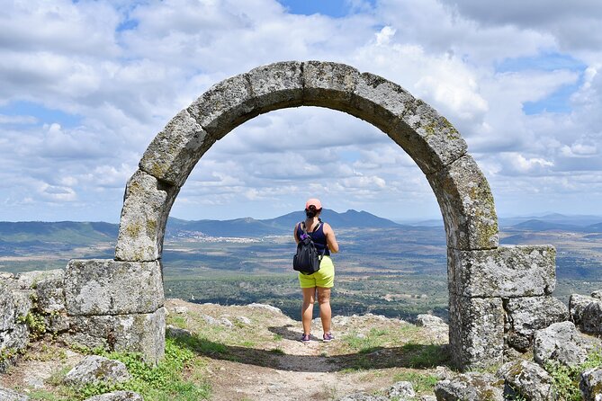 Discovering the historic village of Monsanto - Practical Tips for Travelers