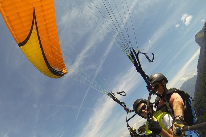 Discovery Flight Lucerne-Engelberg - Meet Your Qualified Instructors