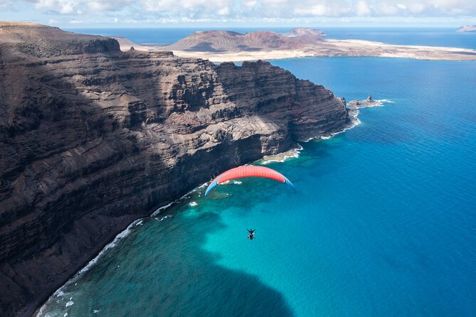 DISCOVERY FLIGHT Tandem Paragliding Lanzarote With Pro Pilot - Activity Conditions and Inclusions