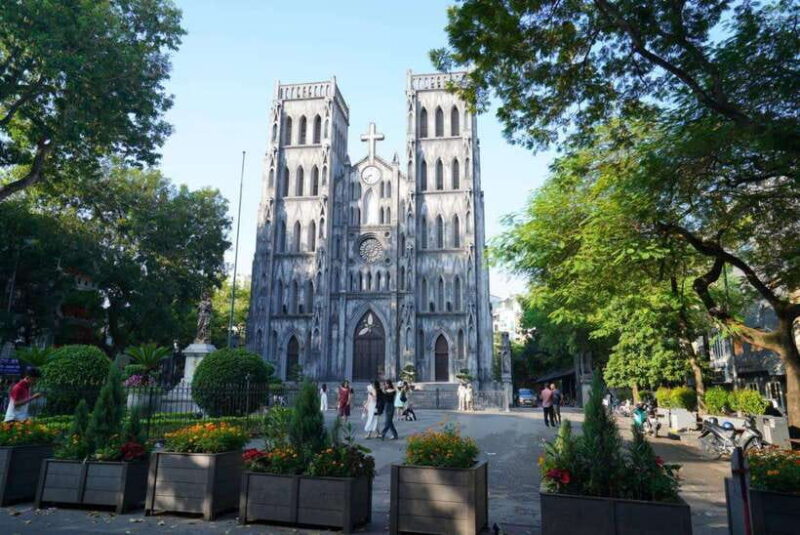 Discovery Hanoi City Tour Full Day Trip/Limousine bus/Lunch - The Itinerary Breakdown