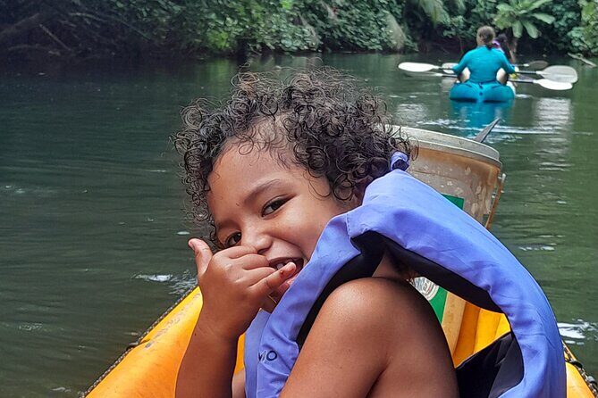 Discovery in Kayaking of the Faaroa River in Raiatea - An Authentic, Relaxing Paddle in Raiatea’s Faaroa River