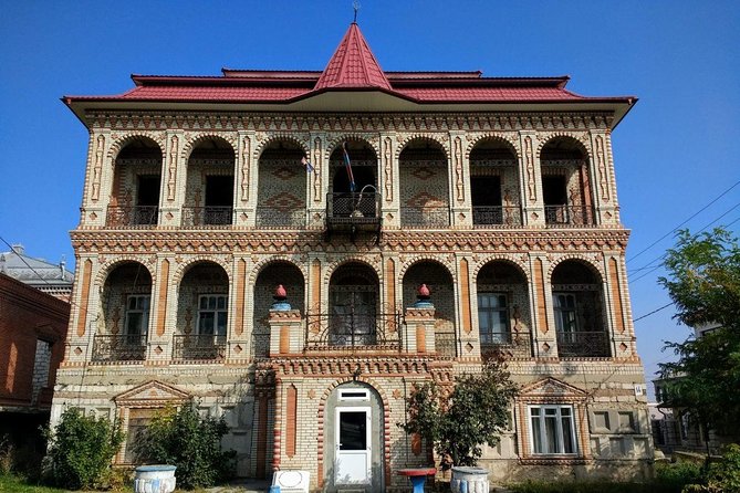 Discovery of the city of Soroca - The Candle of Gratitude: A Poignant Tribute