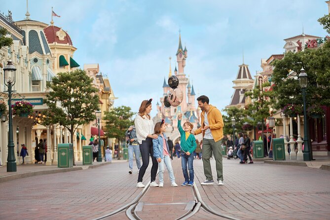 Disneyland® Paris Express Shuttle With Admission Ticket From Central Paris - Customer Comfort