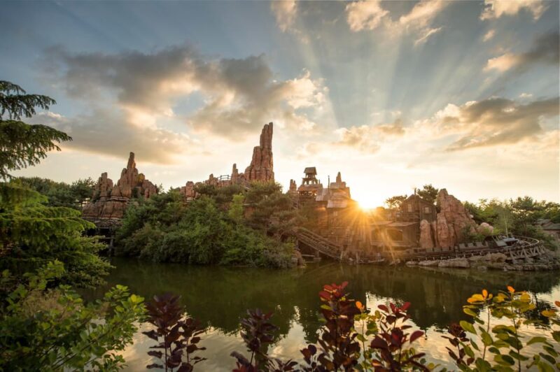 Disneyland® Paris Tickets and Shuttle Transport - The Itinerary and Transportation Details