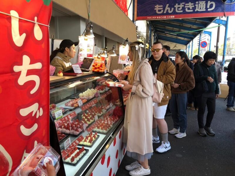 Dive Into Tsukiji Fish Market Walking Friendly Food Tour - Experience Highlights