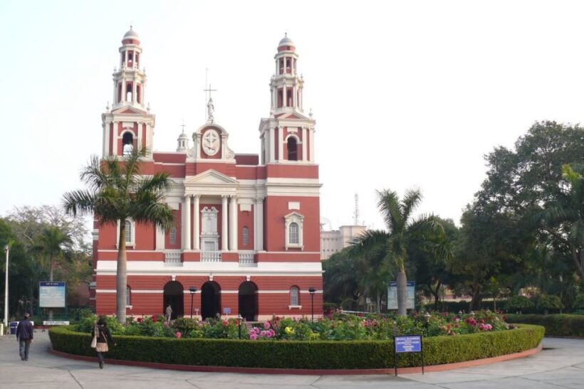 Divine Delhi: Explore Indian Faiths on a Cultural Tour - Key Points