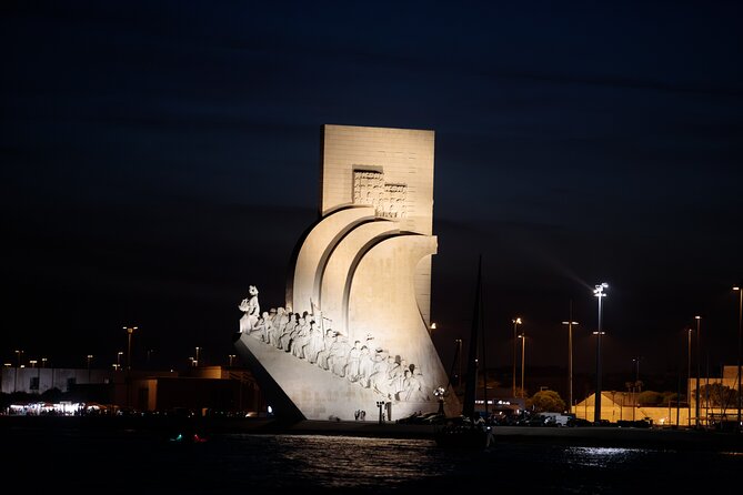 DJ Party On The Waves On a Luxurious Boat - Open Bar And Snacks - Tips for a Memorable DJ Party On The Waves