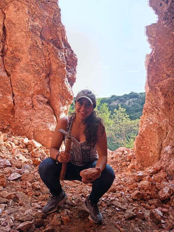 Do you like adventure? Visit the Opalo el Pilon Mines, - Key Points