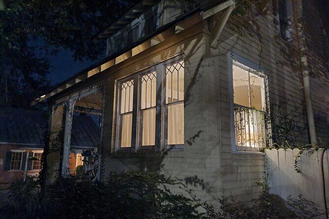 Doctor Buzzard's Goodtime Ghost Tour - FAQ