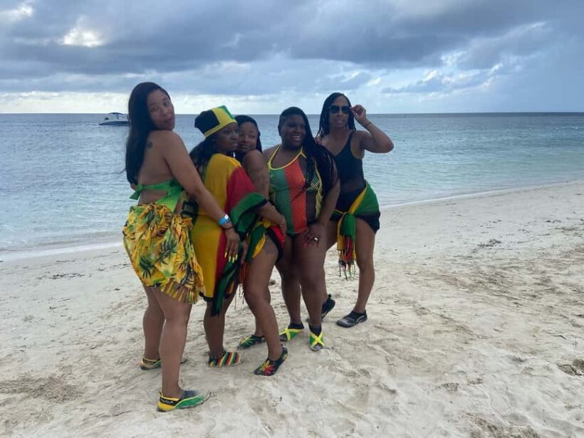 Doctor's Cave Beach, Canabis and Bird Farm Private Tour - The Value of a Private Guided Experience