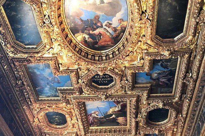 Doges Palace Guided Tour - Exploring the Ornate Halls and Bridge of Sighs